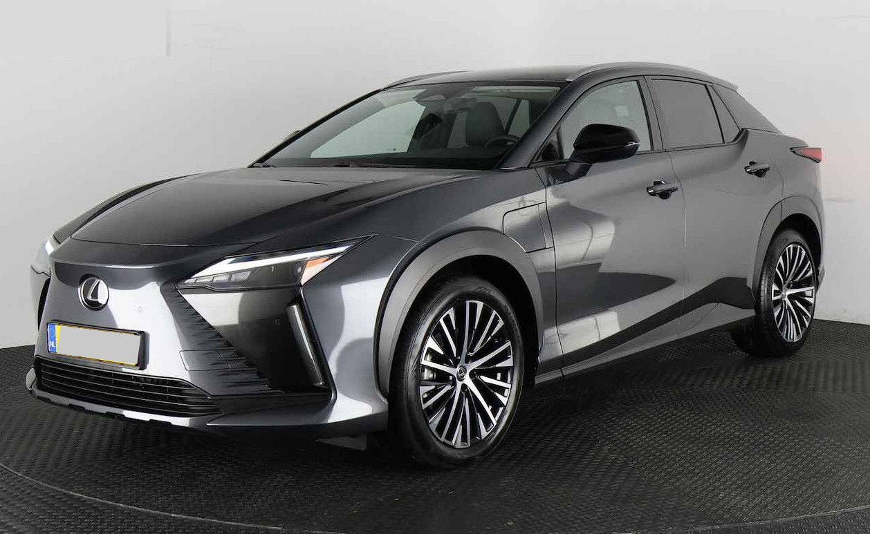 Lexus RZ 450e Executive Line + Premium 2024 Q20251210-7311 – Islandus Bílar